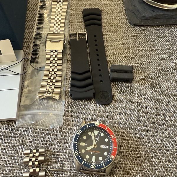 Seiko Blue Men's Watch SKX009J1 | WatchCharts Marketplace