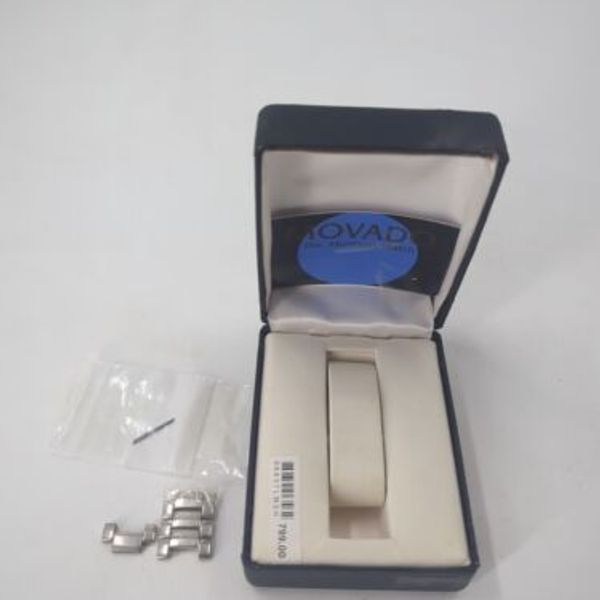 Movado Men's Museum Watch Case & Extra Links With Card Only ...