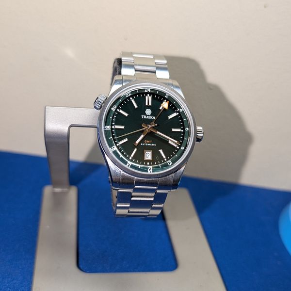 Traska Venturer GMT Bottle Green - Full Kit! | WatchCharts Marketplace