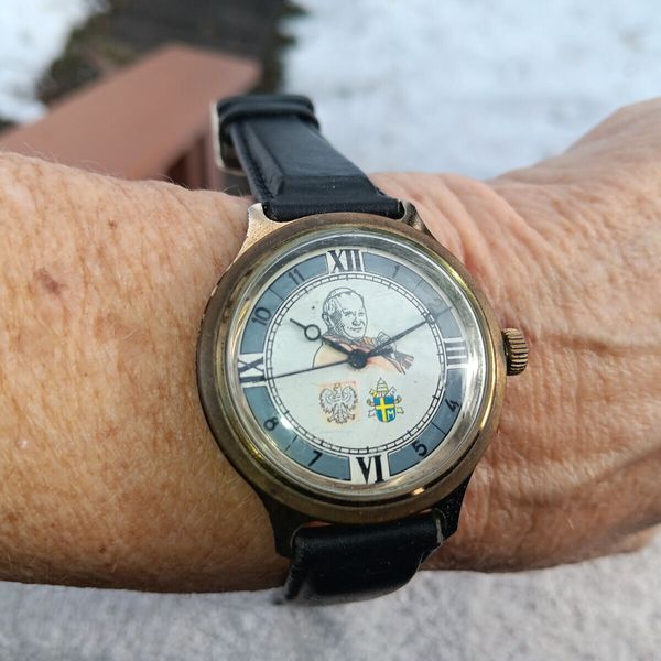 MENS VINTAGE VOSTOK POPE JOHN PAUL II LEATHER BAND WRIST WATCH USSR ...