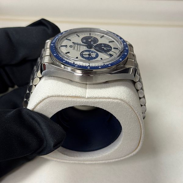 FS: 310.32.42.50.02.001 Omega Snoopy COMPLETE SET | WatchCharts Marketplace