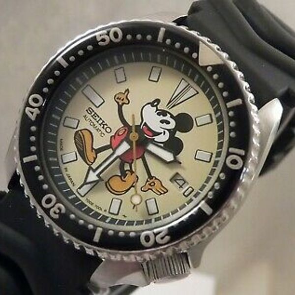 Seiko Ceramic Cream Retro Mickey Mouse Automatic Divers Date Watch ...