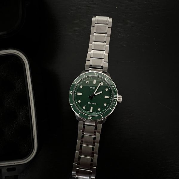 Benrus Sea Lord Green Dive Watch Hulk | WatchCharts Marketplace