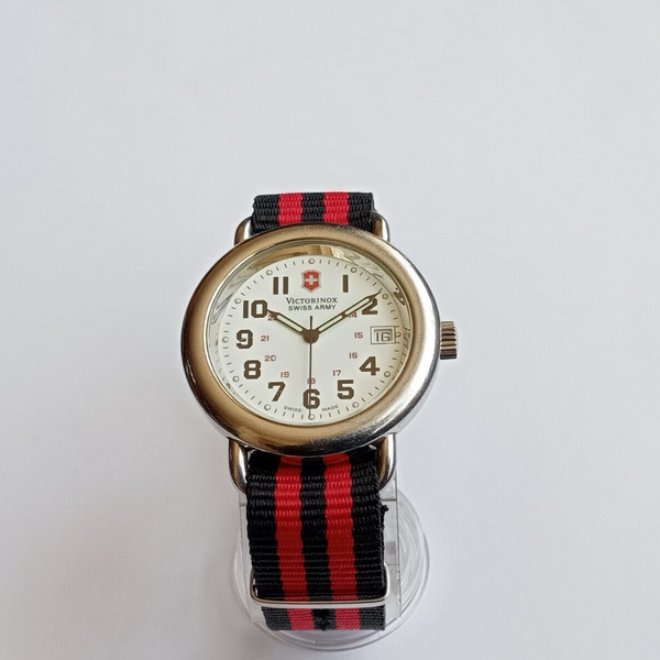 VICTORINOX SWISS ARMY CAVALRY DATE DISPLAY SWISS MADE QUARTZ WATCH ...