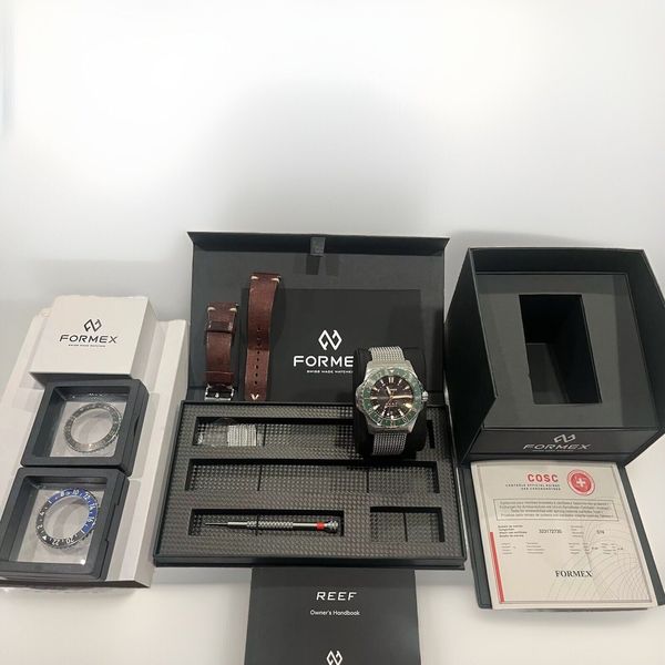 Formex Reef GMT Black with Boxes, Papers and Two Extra Bezels ...