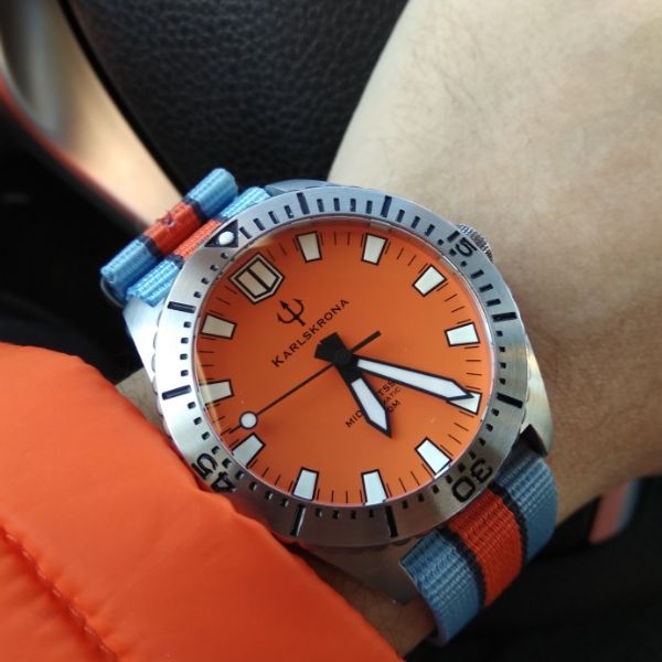 FS: Karlskrona Midnattssol Orange Dial Diver, Seiko NH35, 300M ...