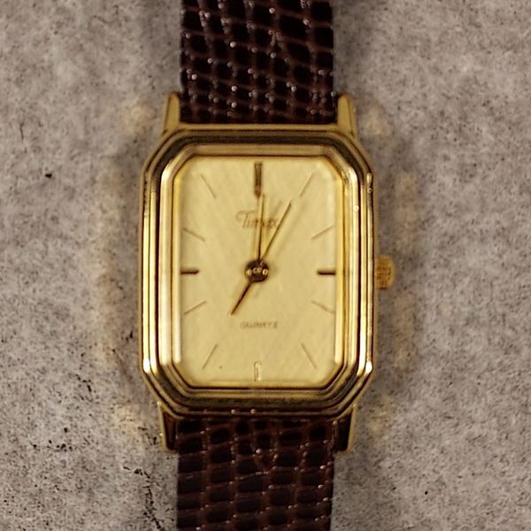 Vintage Gold Tone Tank Rectangular Timex Womenâ s Watch Leather Band ...