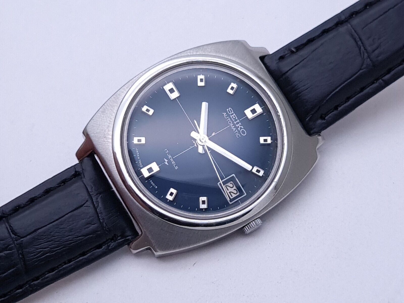 Seiko 7005-7001 Market Price | WatchCharts