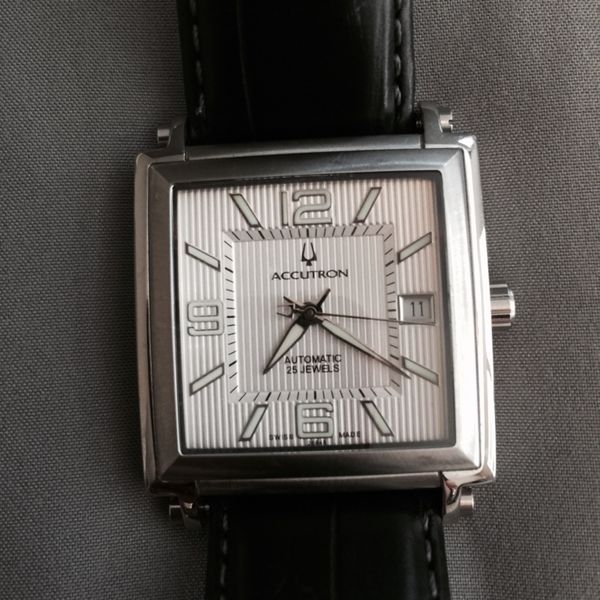 Accutron Gemini square | WatchCharts Marketplace