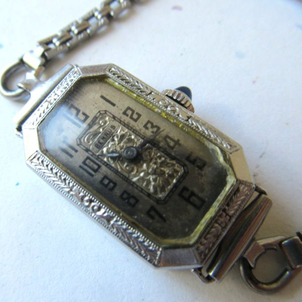 Antique 1930s Ladies BENRUS WATCH 14K Gold Supported By Metal NOT ...