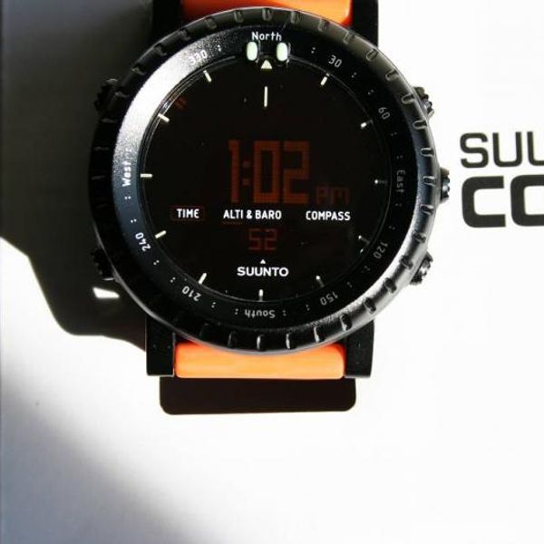 Suunto Core Orange, negative display | WatchCharts Marketplace