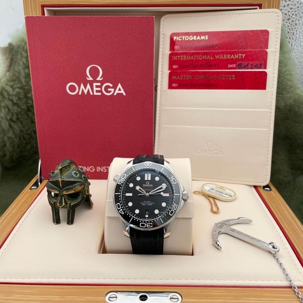Omega Seamaster series 300 m automatic mechanical 42 mm black men's ...