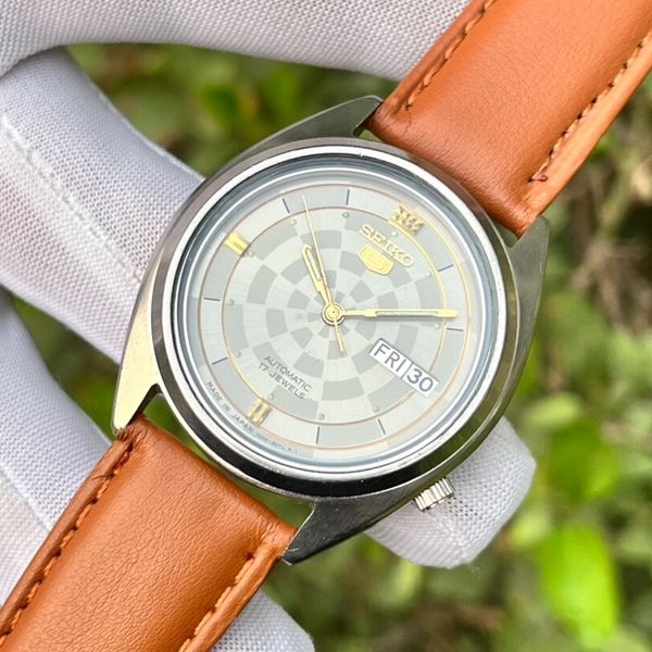 Vintage Seiko 5 chessboard Gold Dial Automatic Japan Made Men's Watch ...