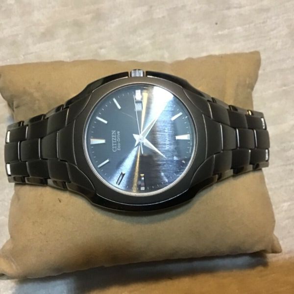 Mens Citizen Eco Drive Titanium E111 light powered dress wrist watch ...