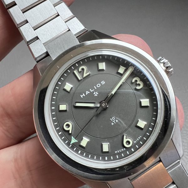 Halios Universea | WatchCharts Marketplace