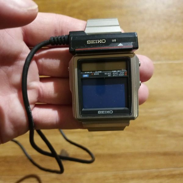 1982 Seiko TV Watch The digital watch with built-in analog television ...