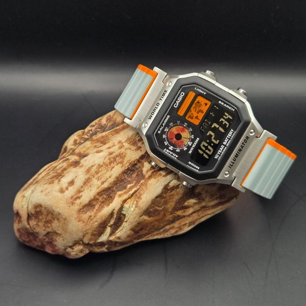 CASIO AE-1200WHD. Royale World Time Watch Mod. Blood moon, Orange ...