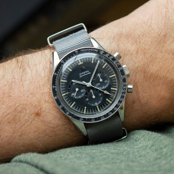 SOLD Omega Speedmaster 105.003-65 Ed White With Extract | WatchCharts ...