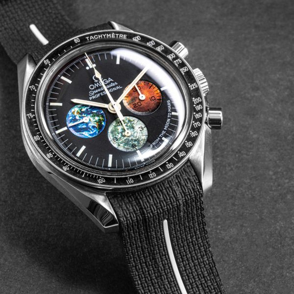 Solitaire Omega FKM rubber strap in Godzilla Black, Omega x Swatch ...