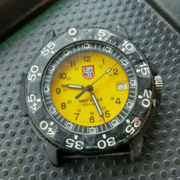 Luminox Original Navy Seal 3005 Dive Wrist Watch Yellow Face Watch Only ...