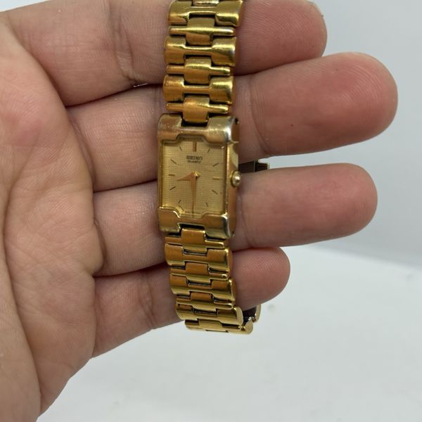 Seiko Gold Tone Quartz Watch Women Vintage cones with a new battery | WatchCharts Marketplace