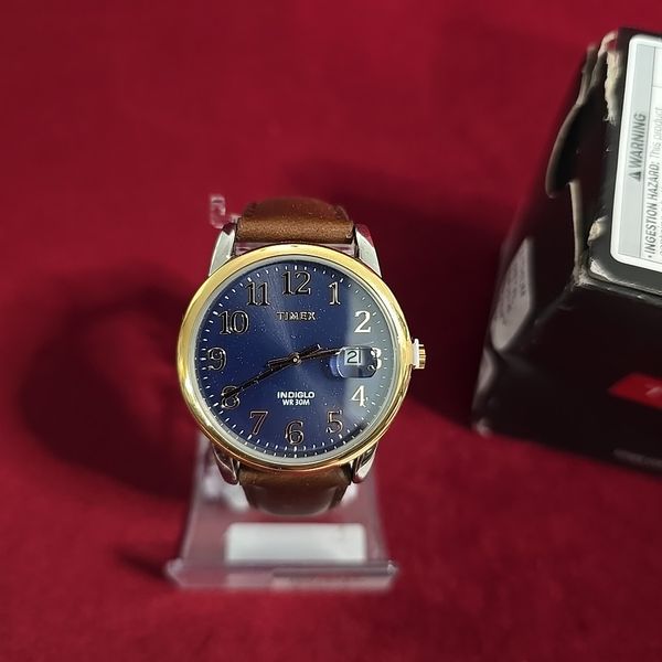 Timex Easy Reader Cream Men's Watch - TW2W54500 | WatchCharts Marketplace