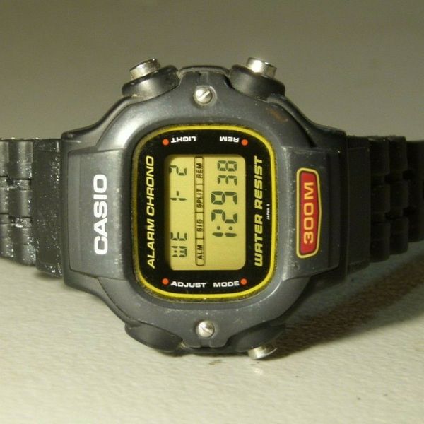 CLEAN RETRO MENS CASIO DW 340 300M WATCH 1000 JAPAN MODULE ...