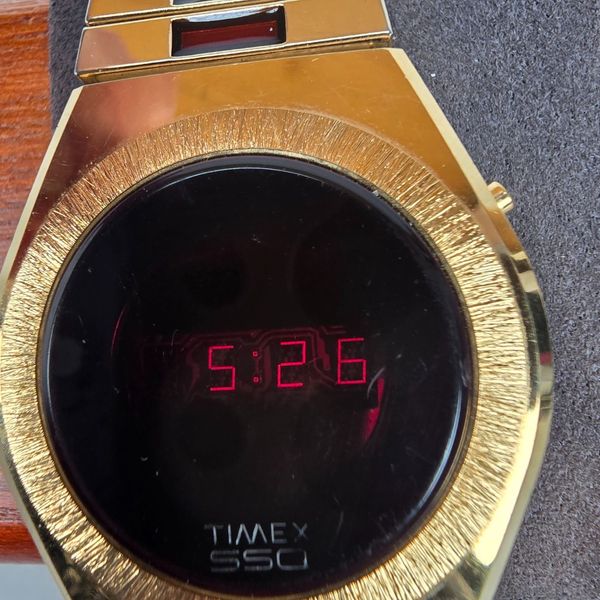 Vintage Timex Model 550 LED Digital Watch Gold-Tone Red Accents ...
