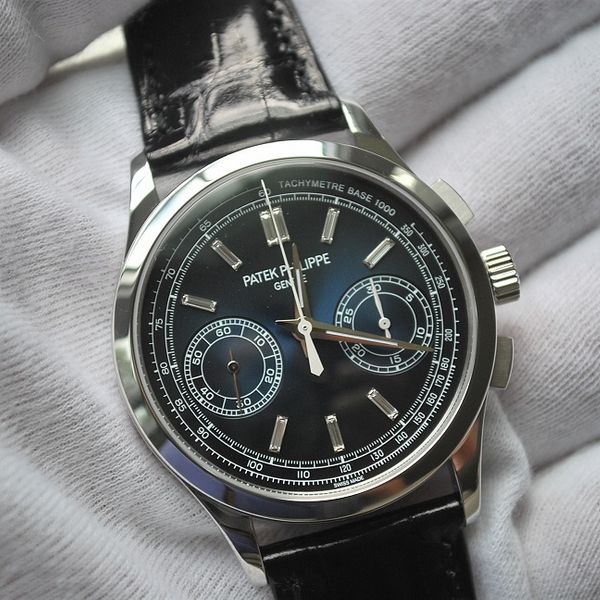 Fs: BNIB PATEK PHILIPPE 5170P GRADIENT BLUE DIAL PLATINUM CASE ...