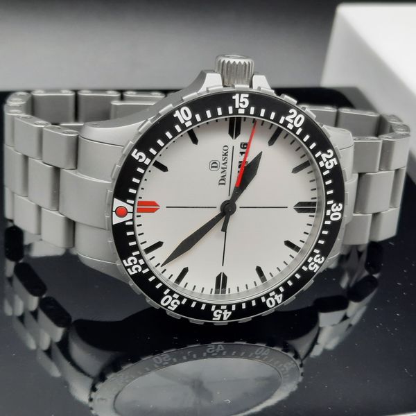 WTS: Damasko DA45 full kit with bracelet. MINT | WatchCharts