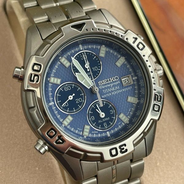 Vintage Seiko Quartz Chronograph Titanium Diver Watch 7T32 7H40 Full Kit | WatchCharts