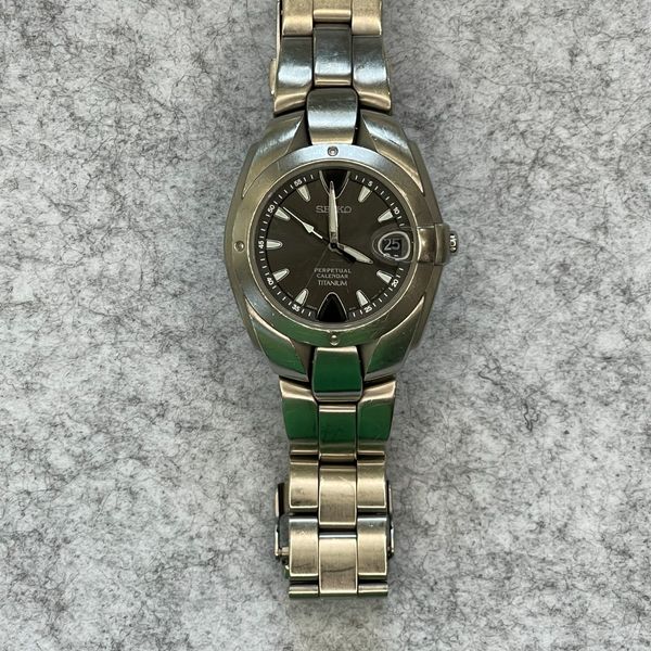 Seiko Perpetual Calendar Titanium 8F32-0049 Menâ s Watch, Gray Dial, WR ...