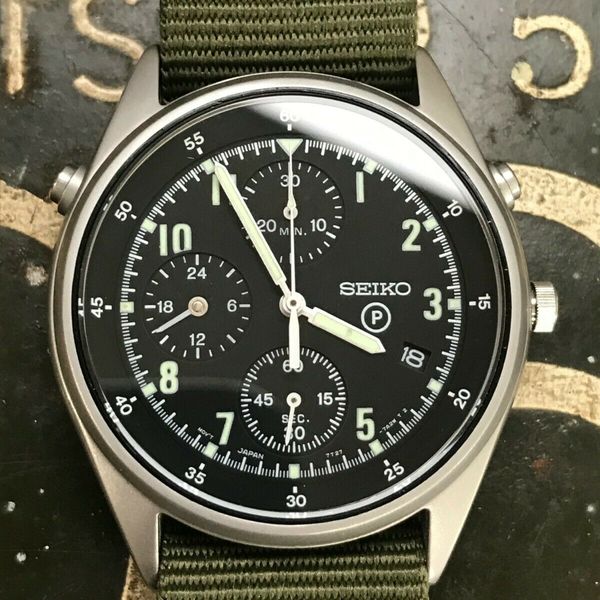Near mint - Seiko 7T27-7A20 Gen 2 RAF/RN issued aircrew chronograph, 1993 | WatchCharts