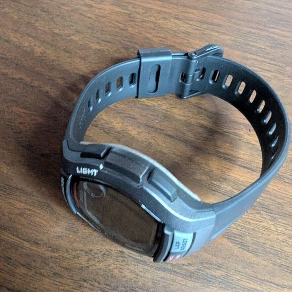 Casio Sports Gear Illuminator Step Tracker Watch WS-2000H Black...Works ...