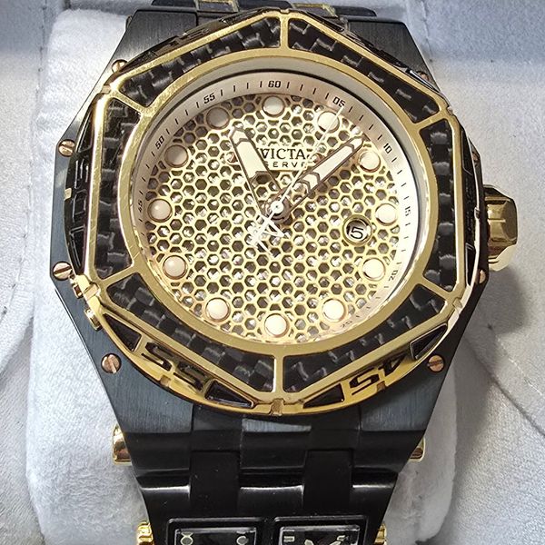 Invicta Carbon Hawk 38912 - Seiko Automatic - 3 Movements - 20 ATM - NP ...