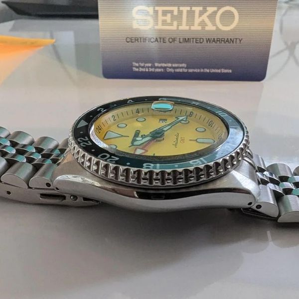 [WTS] Seiko 5 Sports GMT SSK017 - Yellow Dial | WatchCharts Marketplace