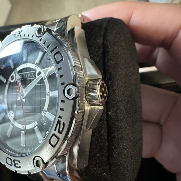 Bulova Carbon Fiber Precisionist Champlain Watch 96B156 | WatchCharts ...