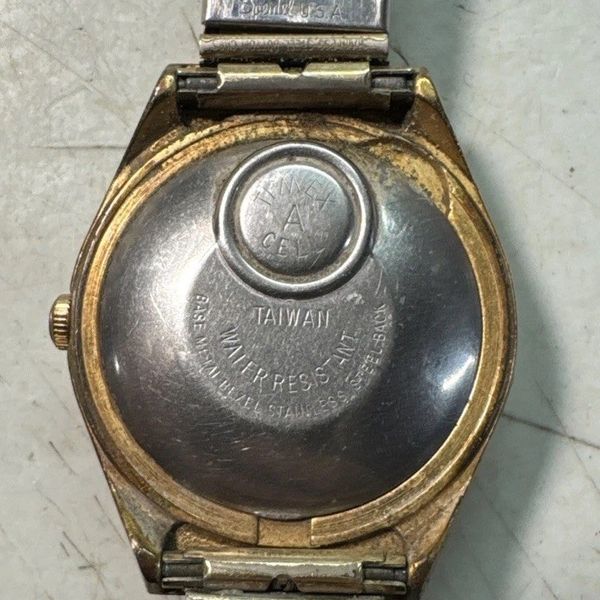 Timex A-Cell Electric Menâ s Watch Gold Tone Day Date 77860 Needs ...