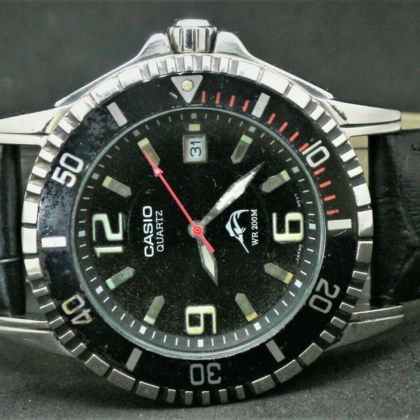 Styles Casio Diver's MDV-101 Men's Rotating Bezel Date Great Condition ...