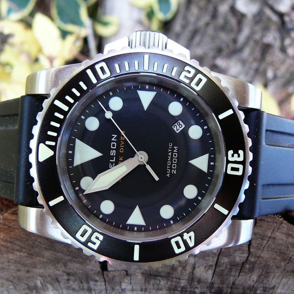 **SOLD** FS: Helson Shark Diver - 45mm Black Dial SS | WatchCharts