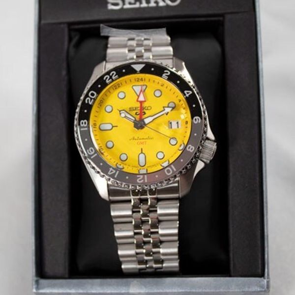 Seiko 5 Sports SSK017 Automatic 24 Jewel Water-Resistant Men's Watch ...
