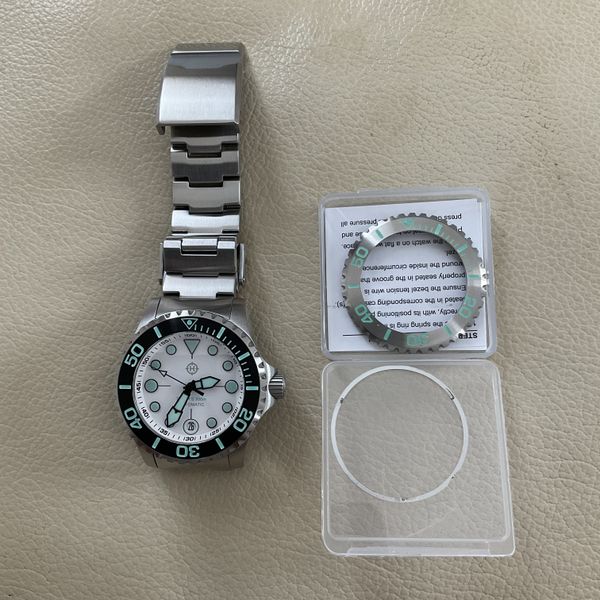 HELM KOMODO | WatchCharts Marketplace