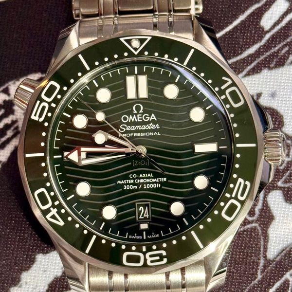 LIKE NEW OMEGA SEAMASTER DIVER 300M GREEN DIAL | WatchCharts Marketplace