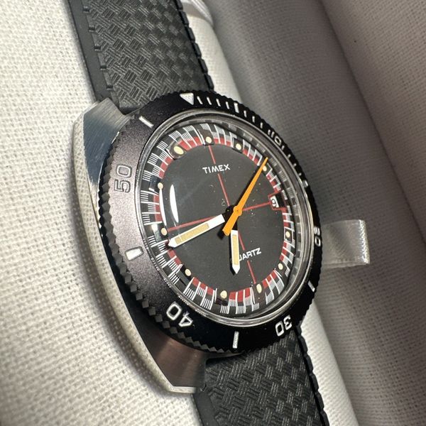 New Q Timex Reissue 1971 Velocity 36mm Synthetic Rubber Strap Watch ...