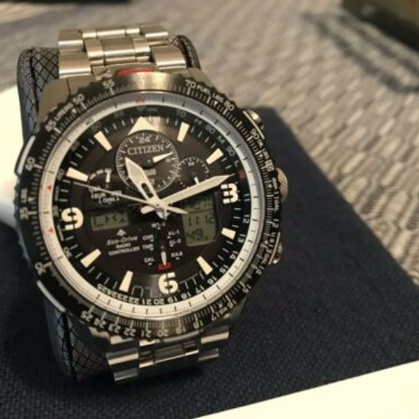 Citizen JY8070-54E ProMaster Skyhawk A-T Eco-Drive Men's Watch - Silver ...