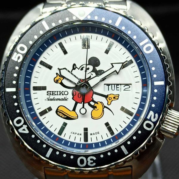 Seiko Mickey Mouse Custom 4R36A Day Date Scuba Diver's Automatic Watch ...