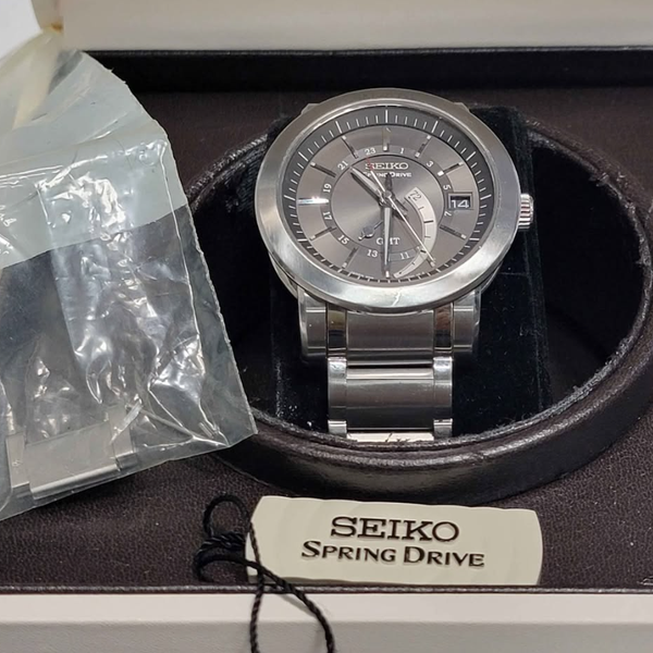 Seiko Spring Drive SNR009 | WatchCharts Marketplace
