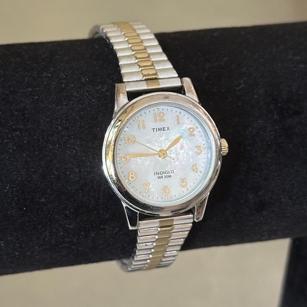 Timex Indiglo Women's Watch Quartz Analog Stretch Band Backlight 6.5 ...