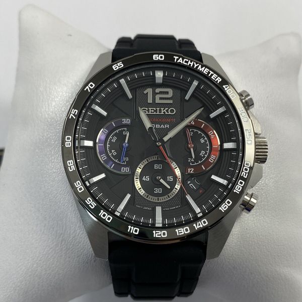 Seiko Essentials Chronograph Quartz Black Dial Rubber Strap Men's Watch ...