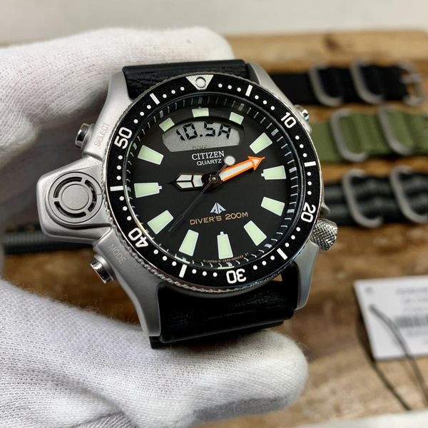 [WTS] Citizen Promaster Aqualand JP2000-08E - Full Kit + 6 Straps | WatchCharts Marketplace